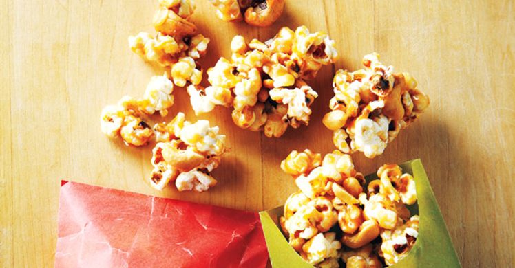 8 Munchable, Finger-Licking Movie Snacks - Forkly