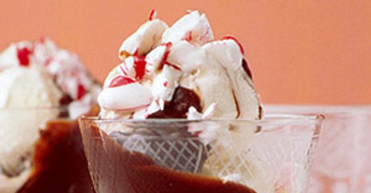 8 Gourmet Dessert Bowls for National Sundae Day! - Forkly
