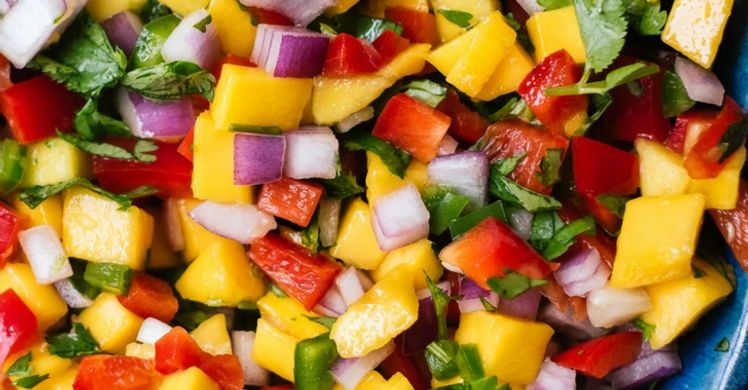 Scoop Up These 10 Deliciously Creative Salsa Recipes! - Forkly