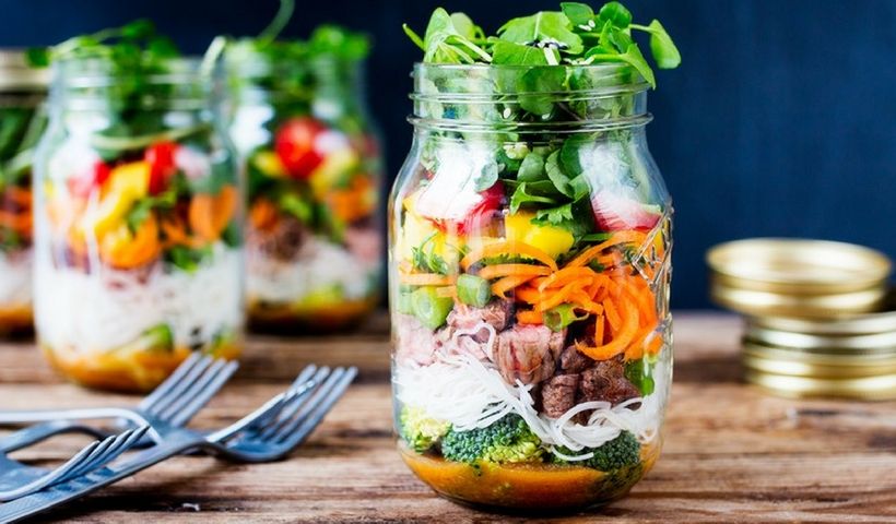 15 Amazing Mason Jar Lunches - Forkly
