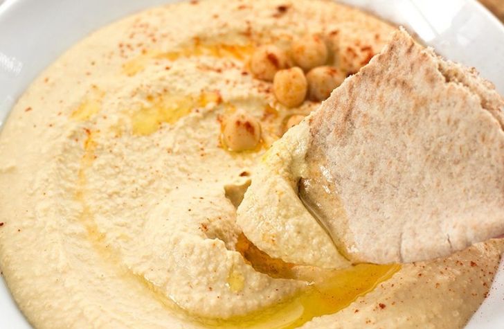 The Snacks You'll Need To Make It Through Black Friday Shopping - Forkly