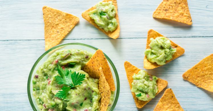 Chipotle's Executive Chef Shows You How To Make Chipotle's Iconic ...